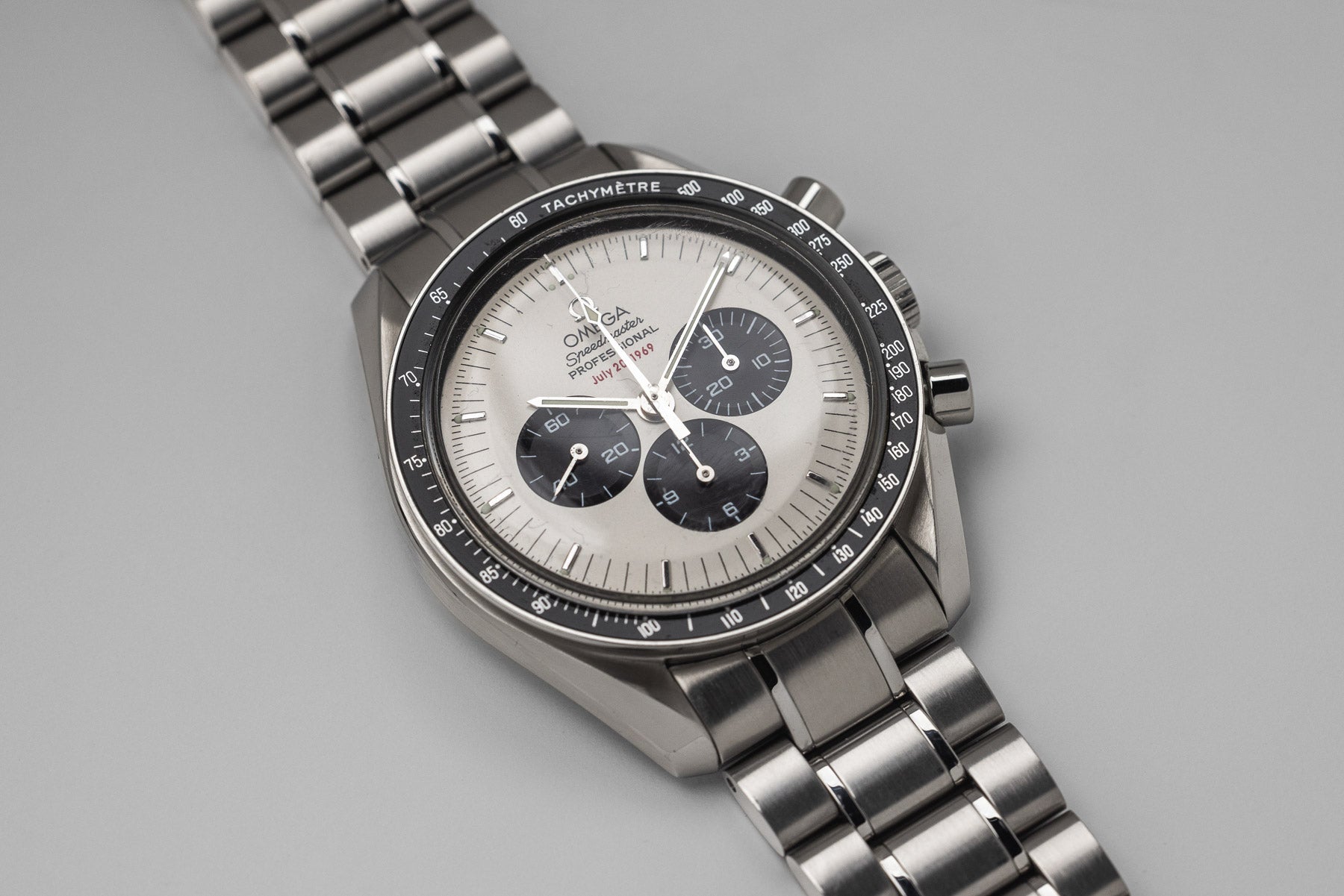 Omega Speedmaster Apollo XI 35th Panda – Fratello Shop